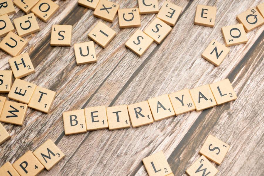 Understanding Backstabbing and Toxic Friendships – Linda C J Turner ...